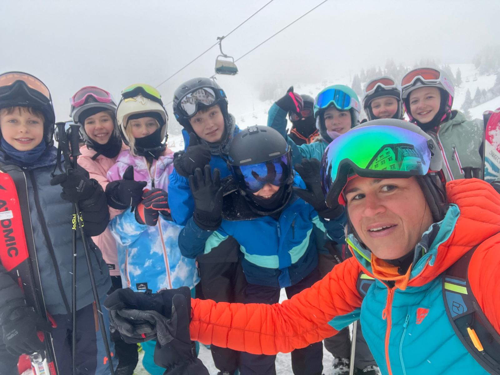 Schikurs der 2. Klassen – Sportmittelschule Matzen